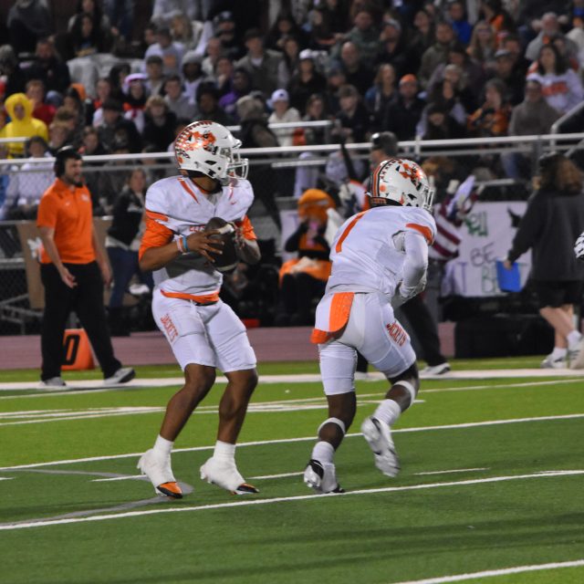 Football: Waskom’s offense fuels Wildcats to victory over rival Elysian ...