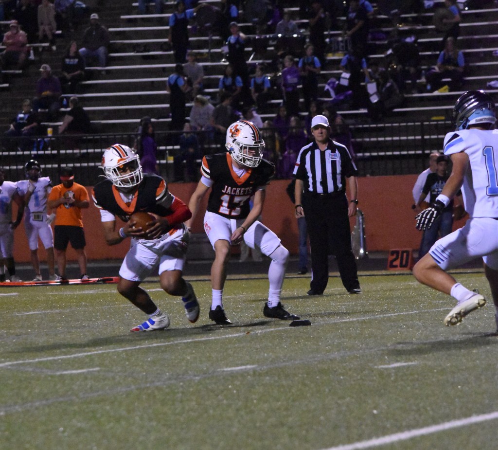 Football: Elysian Fields cruises past Como-Pickton, earns first playoff ...